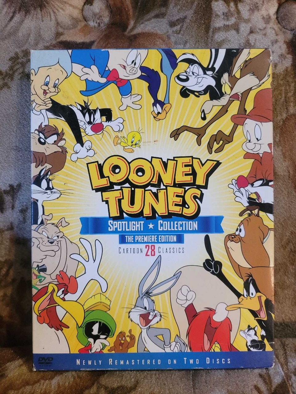 Looney Tunes Spotlight Collection DVD | CDs, DVDs & Blu-ray | Chatham ...