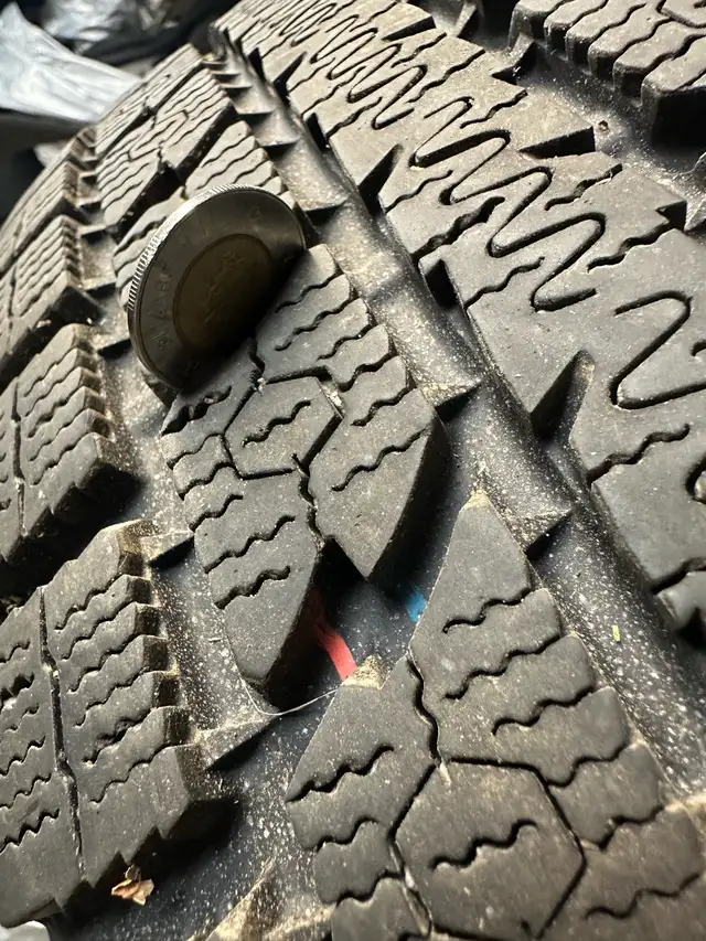 235/65R18x4 TIRES.ALMOST NEW.PNEUS D'HIVER. PRESQUE | Volunteers ...