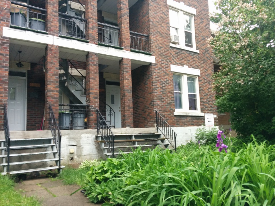 Heated 2 1/2 NDG – Closed Bedroom | Long Term Rentals | City of ...