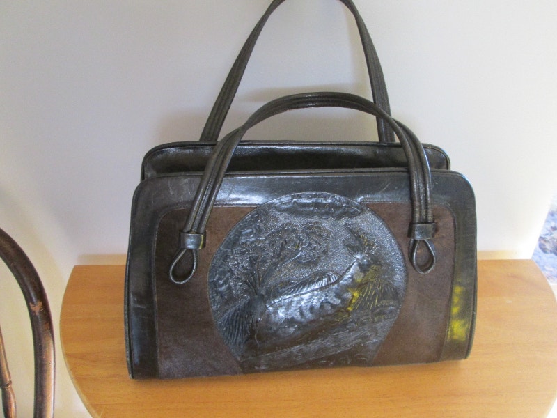 handbag with Olmec Colossal head | Women's - Bags & Wallets | North Bay ...