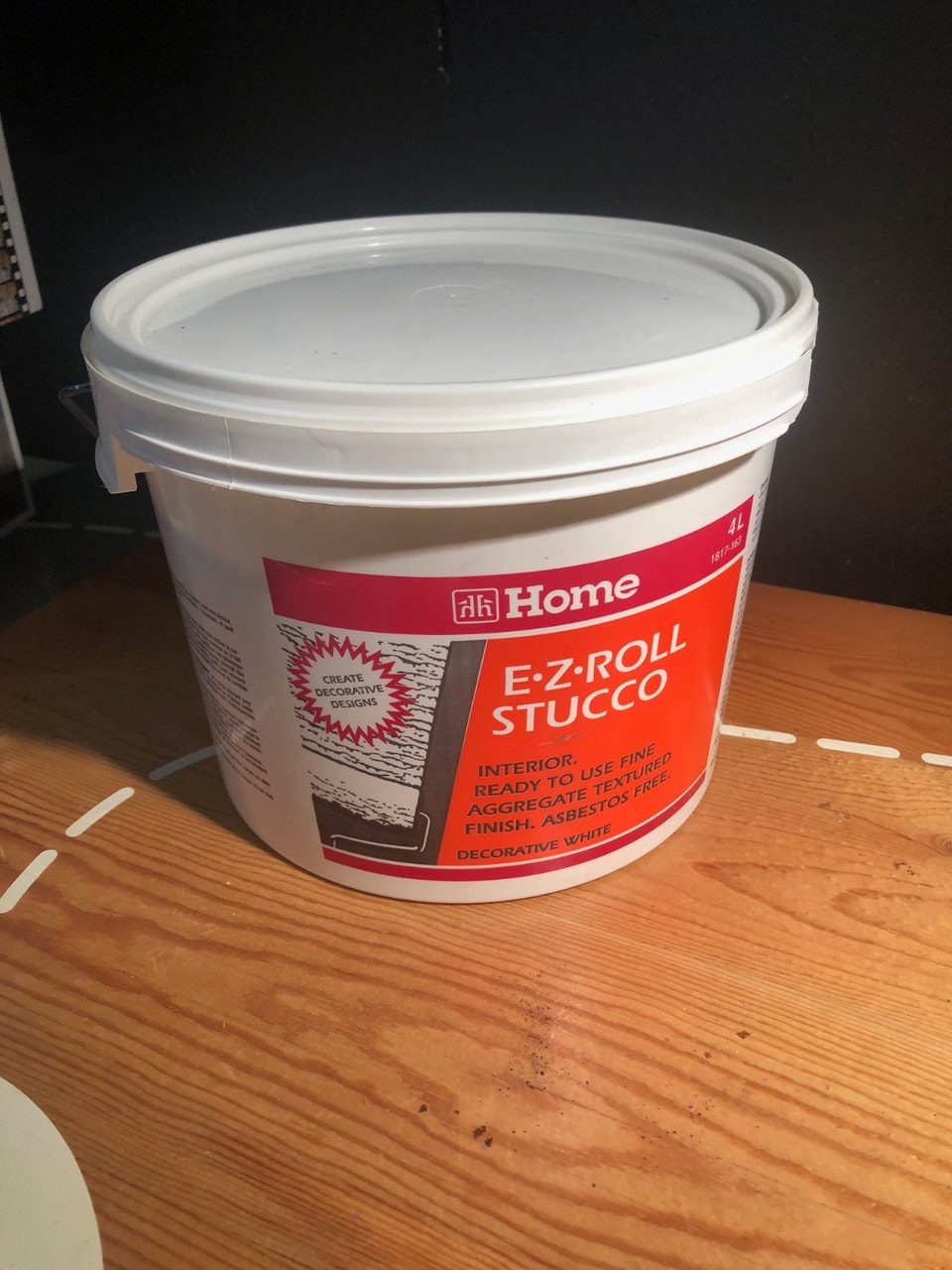 HOME HARDWARE EZ ROLL STUCCO...BRAND NEW...STORED INSIDE... | Painting ...