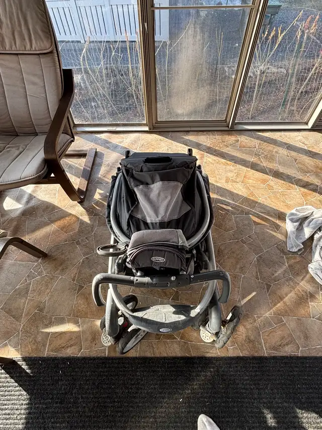 Poussette Graco | Strollers, Carriers & Car Seats | Québec City | Free ...