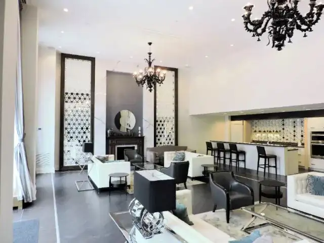 YONGE/STEELES LUXURY CONDO RENT - CORNER 1 BEDROOM + LARGE DEN! | Long ...