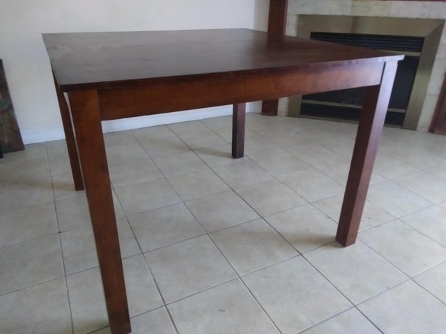 4x4' Large Bar Height Table Can sit 8 I DELIVER | Dining Tables & Sets ...