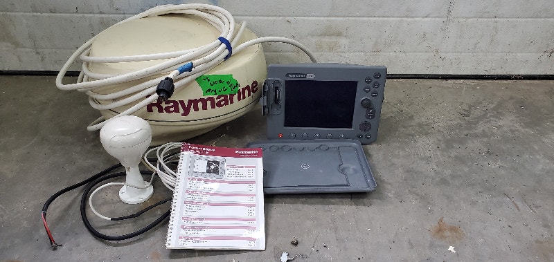 COMPLETE RAYMARINE COLOUR CHART PLOTTER/ 24 MILE RADAR SETUP | Boat ...