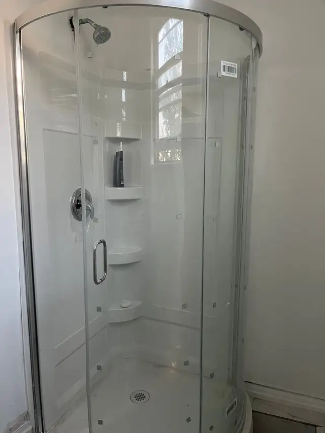 Bright Studio Apartment – 101 Archibald St N | Long Term Rentals ...
