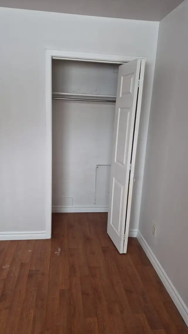 Superbe appartement rénové de 1 chambre in Brossard | Long Term Rentals ...