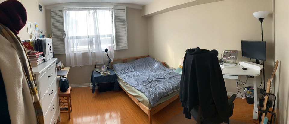 Large Furnished Room in a Two Bedroom Suite Downtown Toronto | Room ...