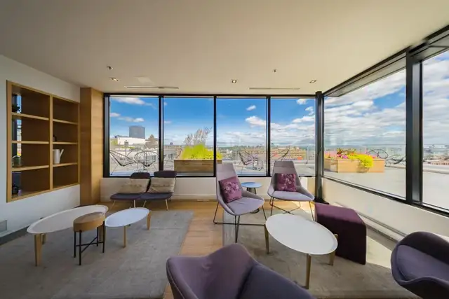 ⭐ Old Montreal ~ High-End 3 1/2 Condo ⭐ | Long Term Rentals | West ...