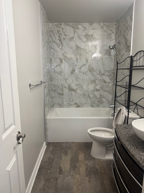 Cozy 3+ Bedroom Bi-level large lot with a mature backyard | Long Term ...