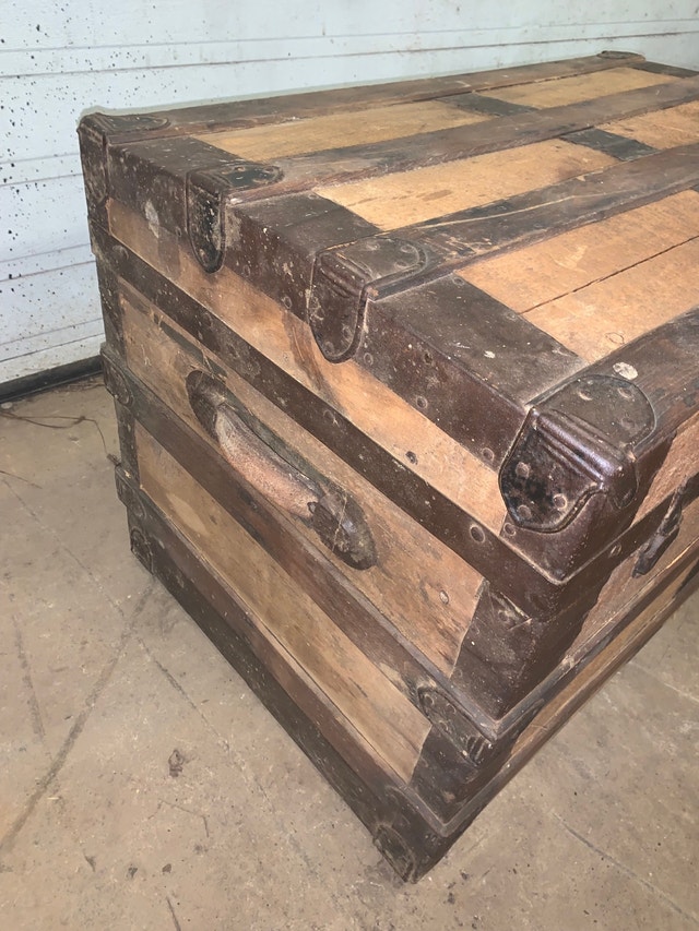 Antique steamer trunk. Coffee table! | Coffee Tables | Norfolk County ...