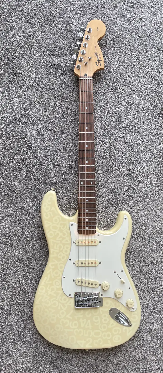 Squier Stratocaster - Rare "Numbers" Graphic Finish w/ Hard Case ...