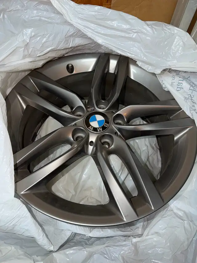 F22 bmw mags | Tires & Rims | City of Montréal | Free local classifieds ...