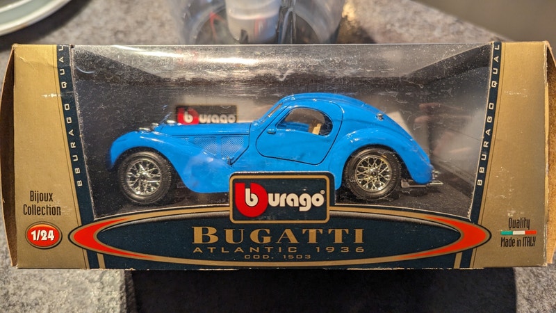Bburago Bugatti Atlantic 1936 | Arts & Collectibles | Calgary | Kijiji ...