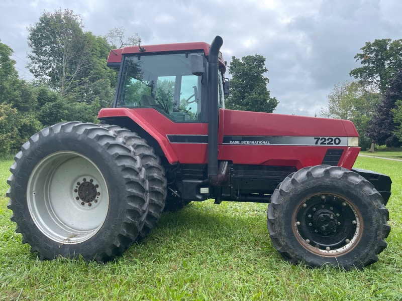 Case IH 7220 Magnum (pre-emissions) | Farming Equipment | Kawartha ...