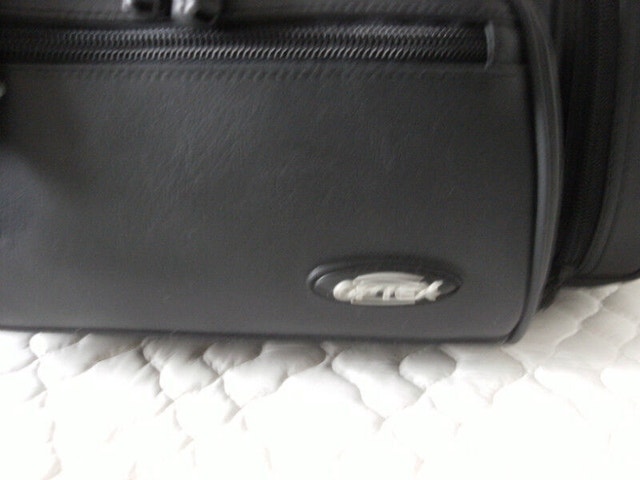 Optex OP150 Photo / Video Bag. NEW with Tag. | Cameras & Camcorders ...