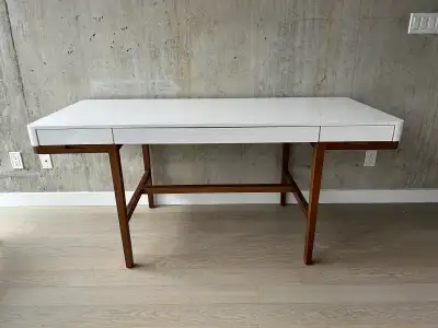 130 ads for structube table in Furniture in Ontario | Kijiji Marketplaces