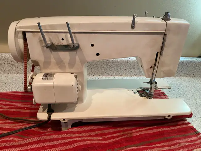 Vintage Antique Milano Sewing Machine Italian | Hobbies & Crafts ...