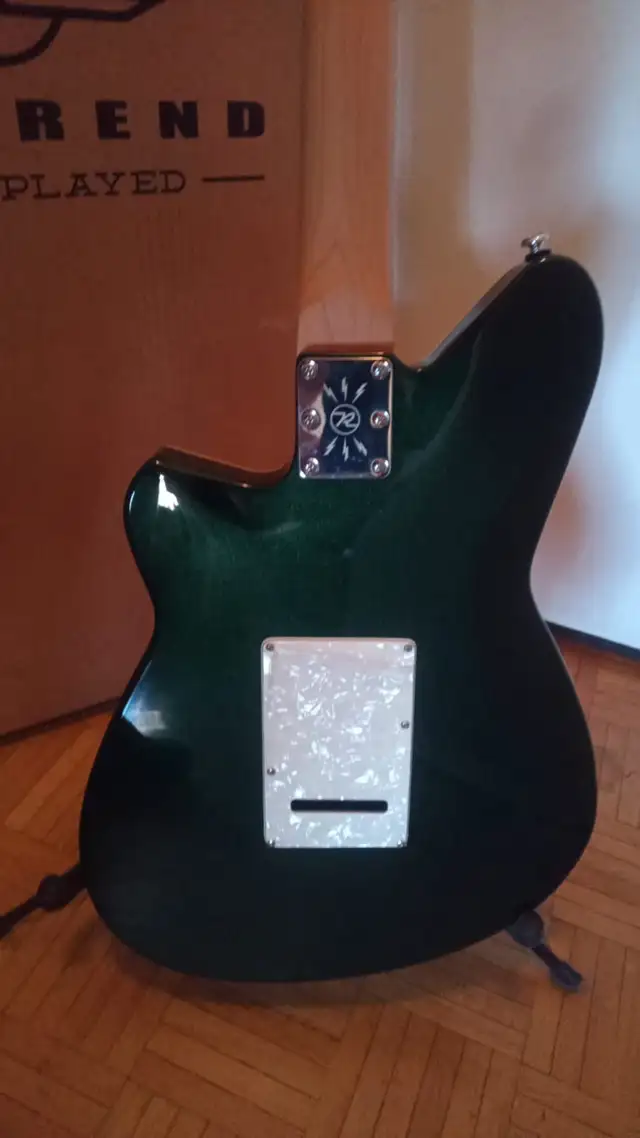 New Reverend JETSTREAM 390 Electric Guitar With 3 P90 | Guitars | City ...