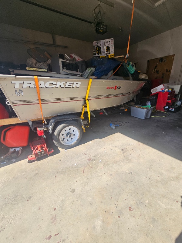2010 tracker guide v 12 super deep v haul Rare | Powerboats ...
