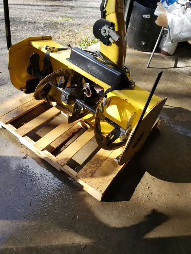 John Deere 47 inch snowblower | Snowblowers | Edmundston | Free local ...