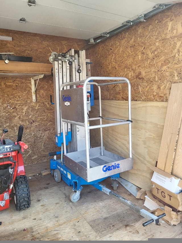 Genie Electric 30 Foot Vertical Lift , Compact | Other Business ...