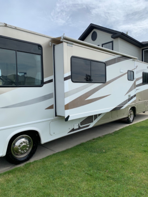 PENDING -REDUCED BY 4000.00-09 WINDSPORT 33FT CLASS A. FORD V10. | RVs ...