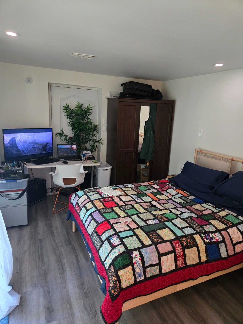 1650 UTILITIES INCLUDED Furnished 1br studio | Short Term Rentals | City of Halifax | Free local ...