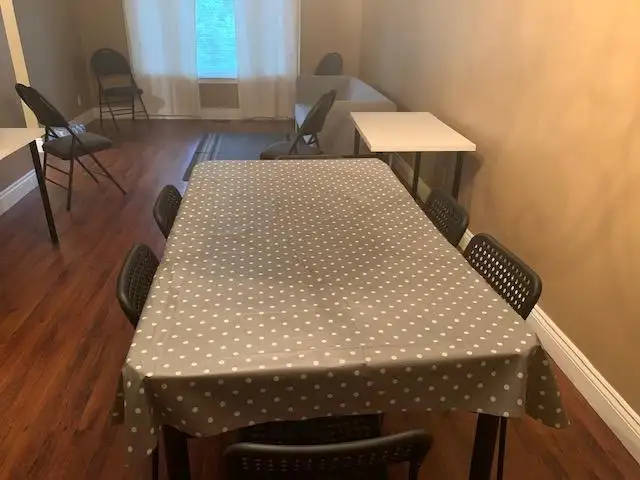 Furnished Room available for Female Student/Work Permit $620incl | Room ...