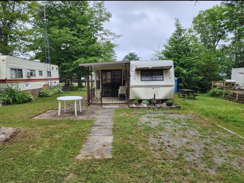 1992 Hyline Trailer with Add a Room | Travel Trailers & Campers | Peterborough | Kijiji