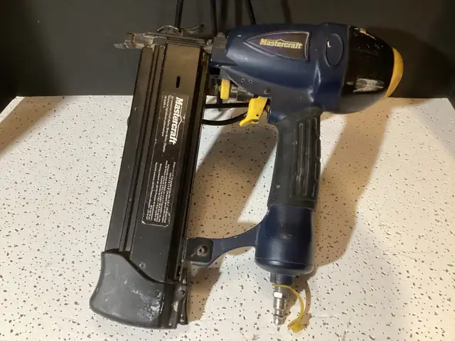 mastercraft Air-Powered Finish Nailer/Stapler | Power Tools | Hamilton ...