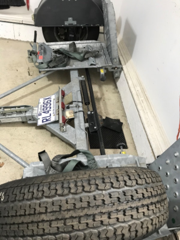 Remorque, chariot pour auto tow dolly | Remorques utilitaires | Laval ...