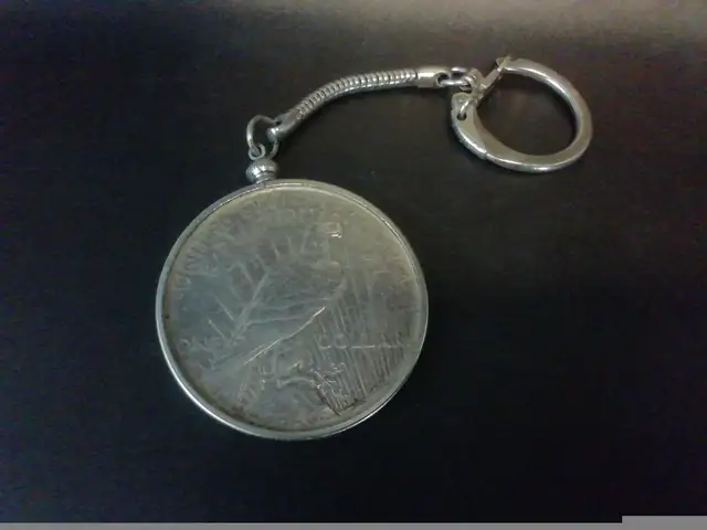 1922 USA Liberty One Dollar Peace Coin in Keychain | Arts ...