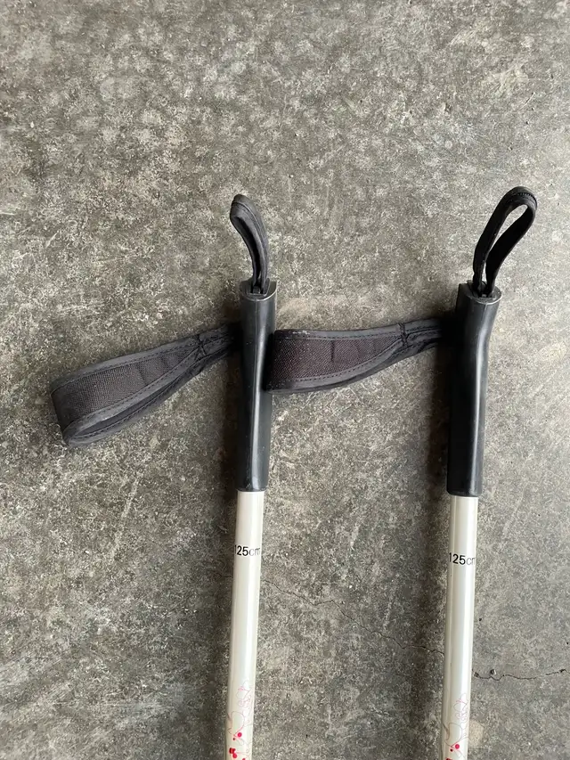 Cross country Safine Ski Poles 125cm | Ski | Calgary | Free local ...