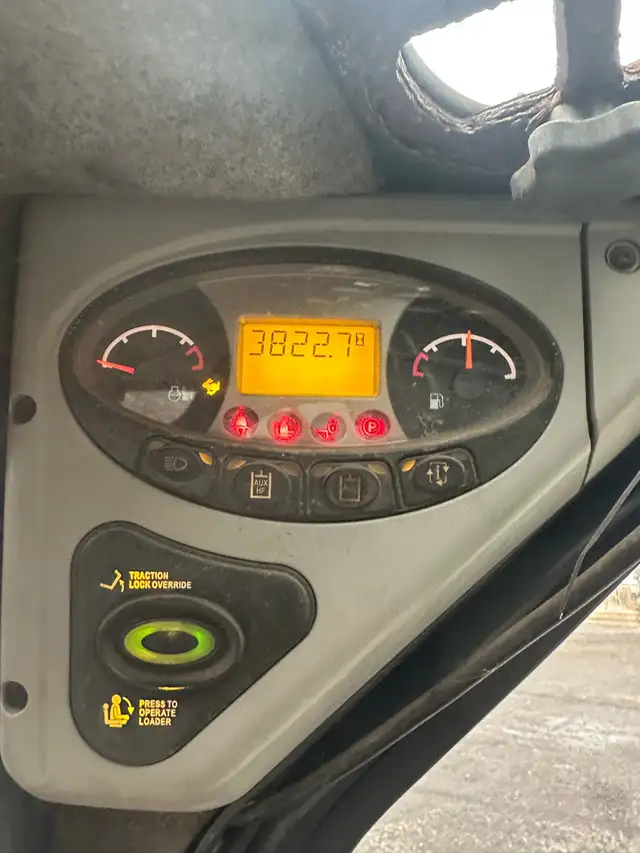 410j johndeer or bobcat s150 | Heavy Equipment | Thunder Bay | Free ...