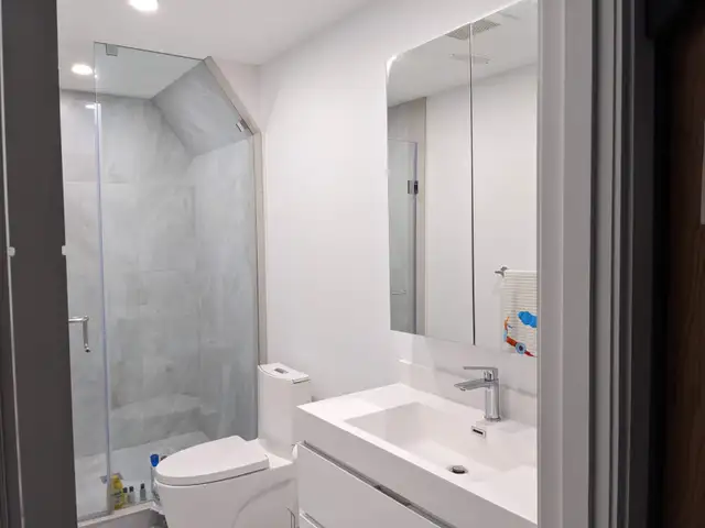 Basement Room 3 mins walk to yonge and sheppard subway station. | Room ...