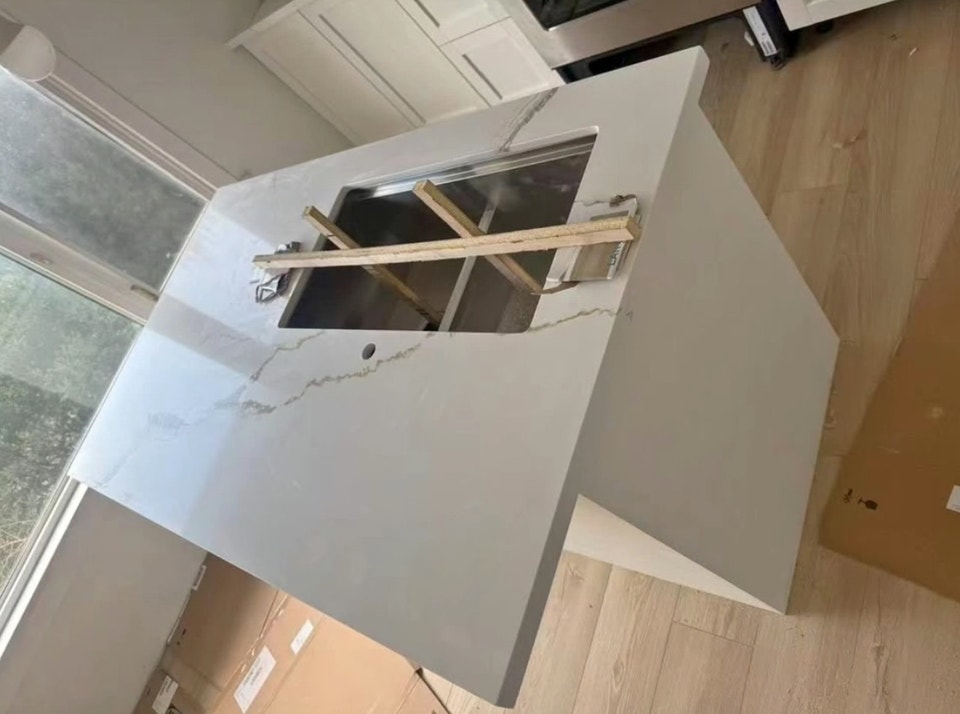 Quartz Countertops for Kitchen & Island | Direct From Warehouse ...