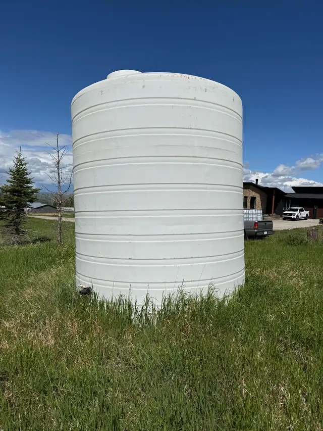 3500 Gallon Water Tank | Storage Containers | Calgary | Free local ...