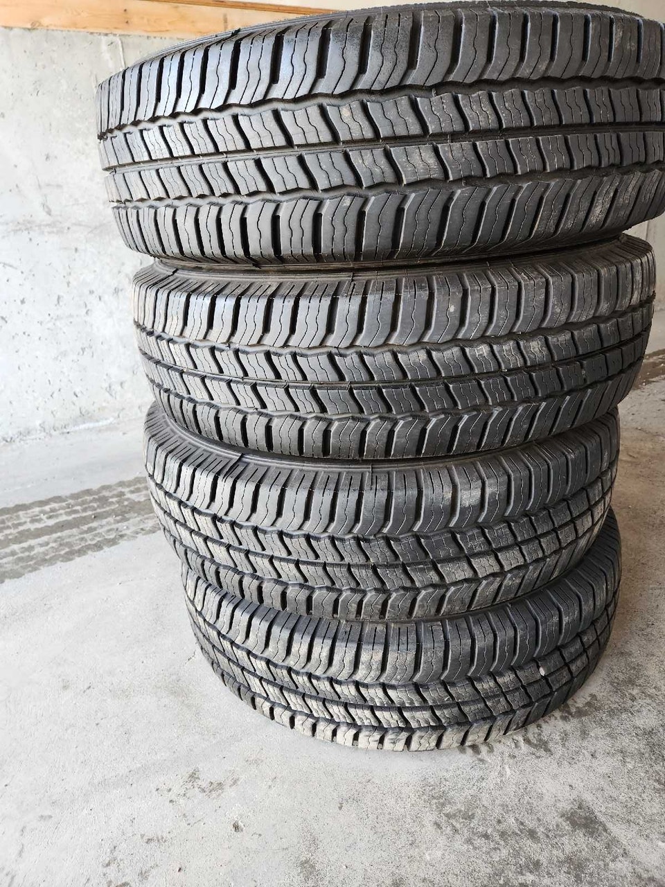 4 Michelin Agilis Crossclimate LT225 75R16, load E, 10 ply | Tires ...