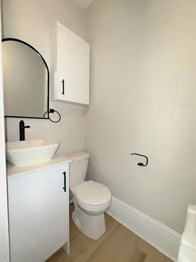 One Bedroom plus den available immediately! | Long Term Rentals ...