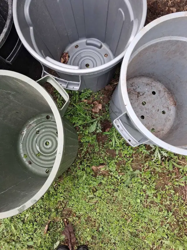 taken ppu FREE Garbage Bins | Free Stuff | London | Free local ...