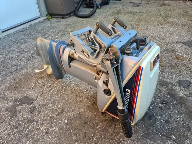 12ft Aluminum Fishing Boat, Trailer & 9.9hp Evinrude motor | Powerboats ...