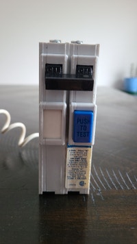 ceb breaker in Electrical in Ontario - Kijiji Canada