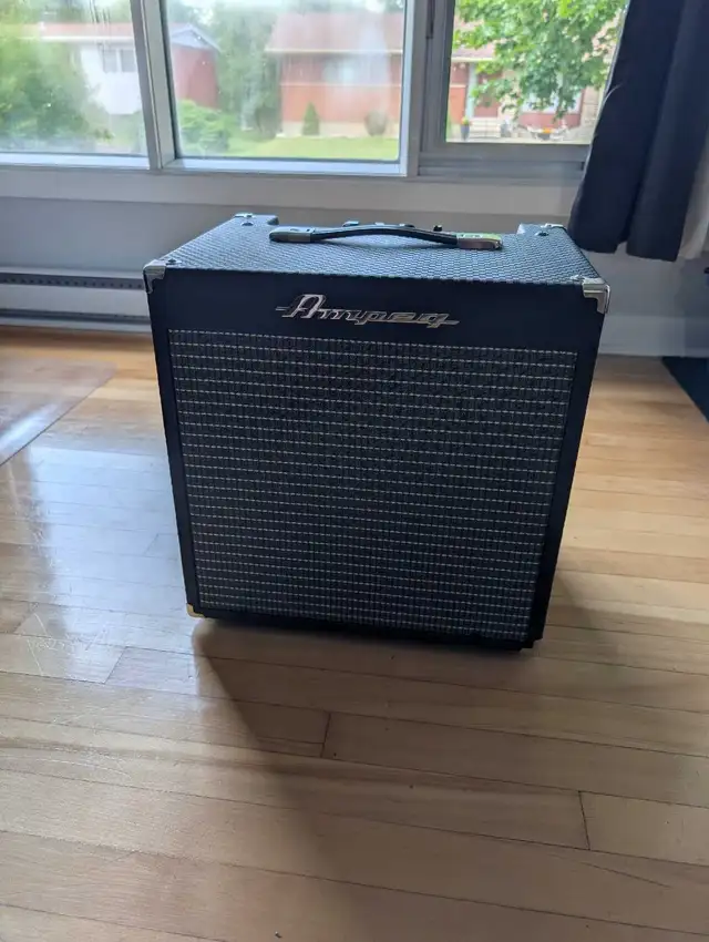 Ampeg RB-108 – Mint – Smoke-Free Studio | Amps & Pedals | Gatineau ...
