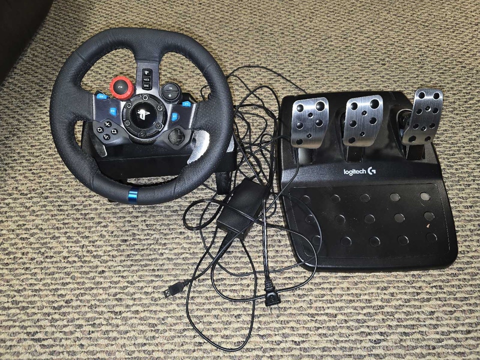 Logitech G29 racing wheel set | Sony Playstation 5 | Stratford | Free ...