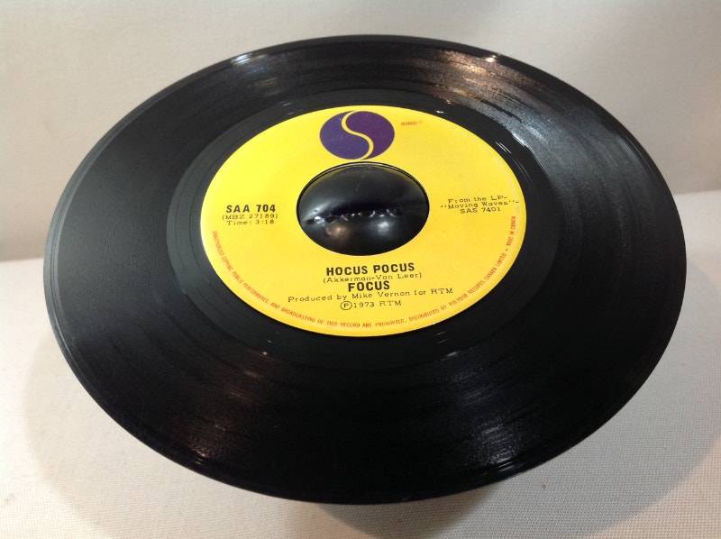 FOCUS (HOCUS POCUS / HOCUS POCUS 2) 45 RPM SINGLE | Arts & Collectibles ...