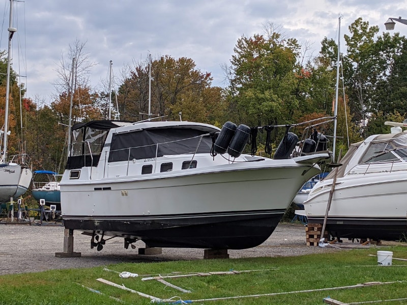 1989 Carver Riviera 2807 - Toit dur / hard top | Powerboats ...