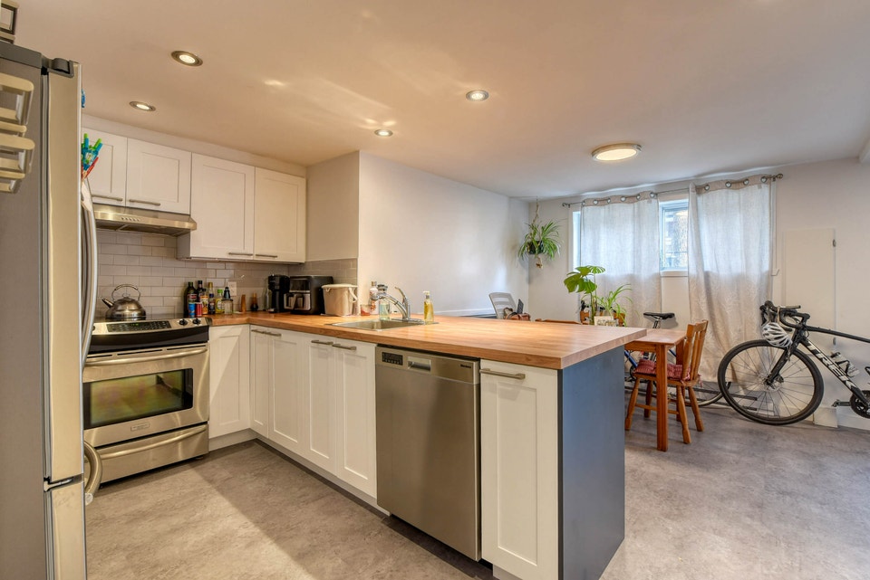 New 4-1/2 Apartment | Long Term Rentals | City of Montréal | Free local ...