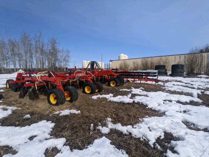 2011 Bourgault 3710 50ft | Farming Equipment | Grande Prairie | Kijiji