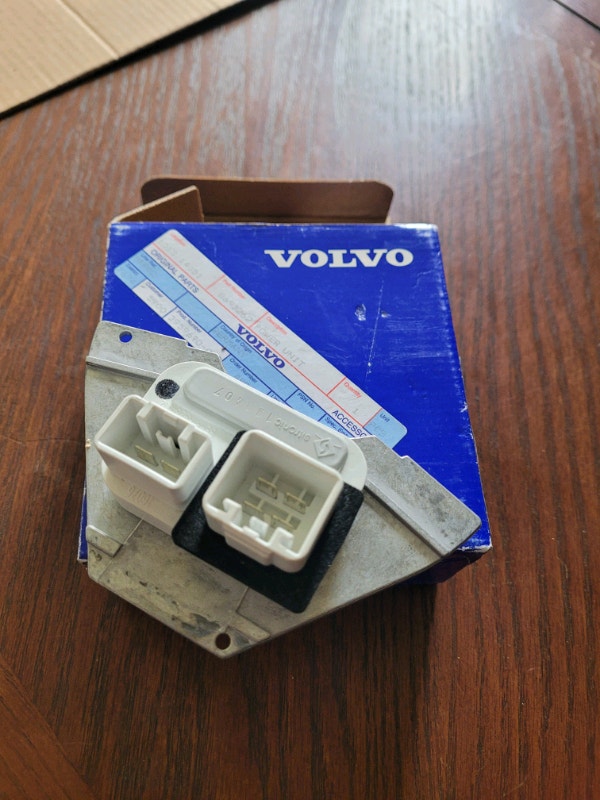 Volvo Resistor. New in box. OEM. S60/V70/XC70/XC90 | Autres pièces et ...